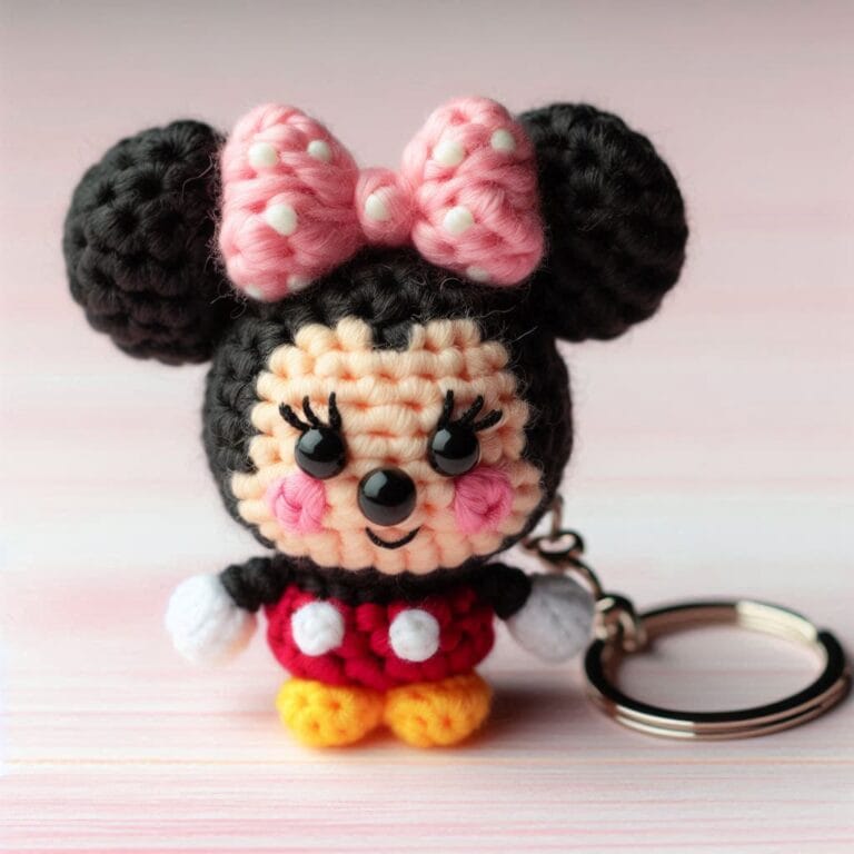 Minnie Mouse Amigurumi Keychain