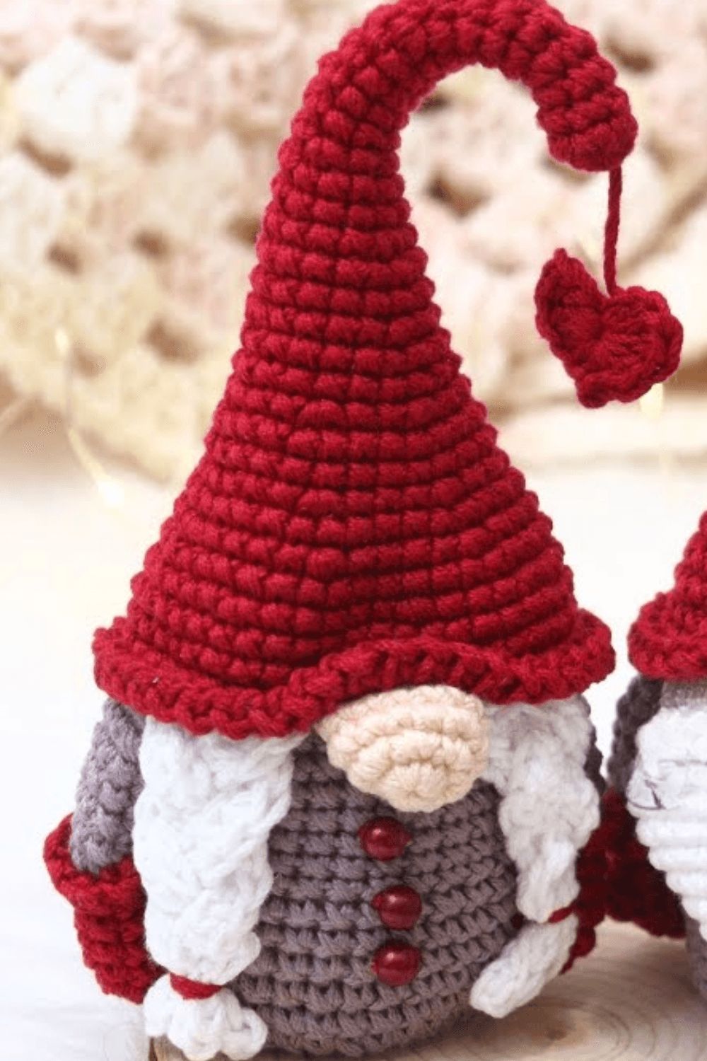 Gnome amigurumi crochet - Old Library