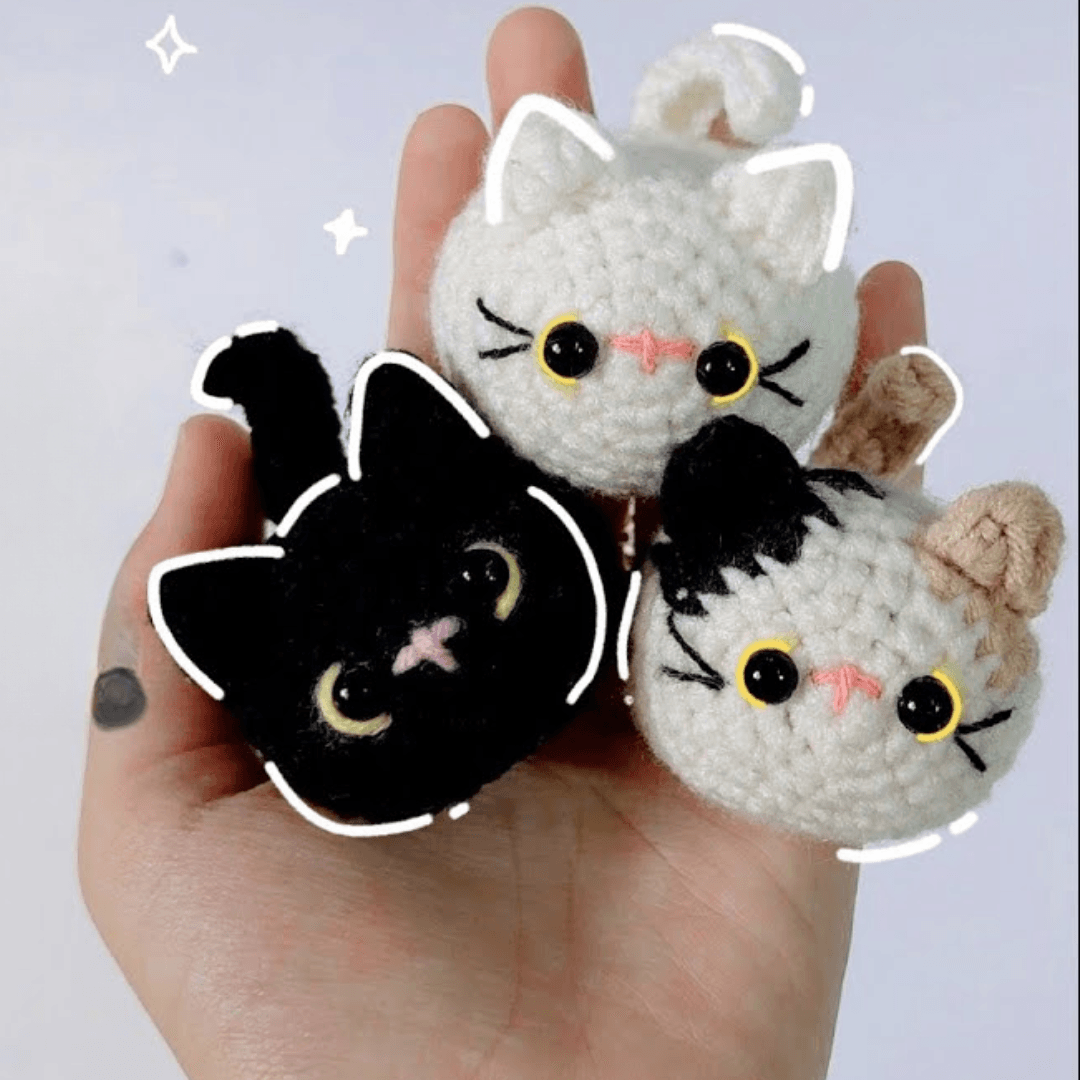 Crochet Mini Cat Loaf Tutorial - Old Library