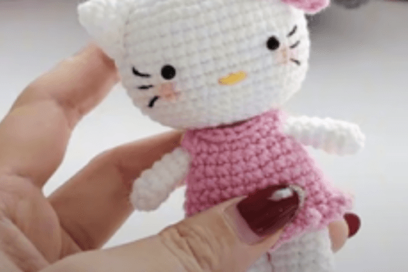 Amigurumi Kitty Keychain: A Cute and Fun Crochet Project