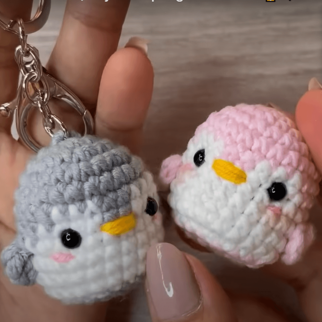 Keychain penguin crochet Pattern - Old Library