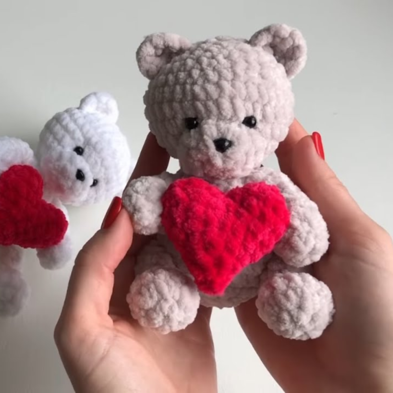 How to Crochet an Amigurumi Teddy Bear with a Heart